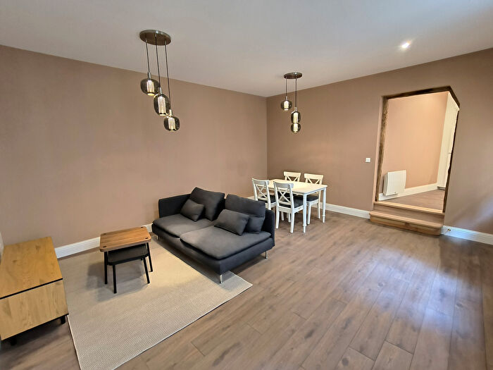 Appartement à louer - Castres - 2 pièces - 1 chambre