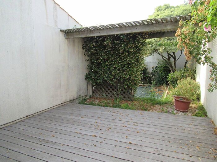 Maison à louer - Saint Eloi, La Rochelle - 5 pièces - 3 chambres