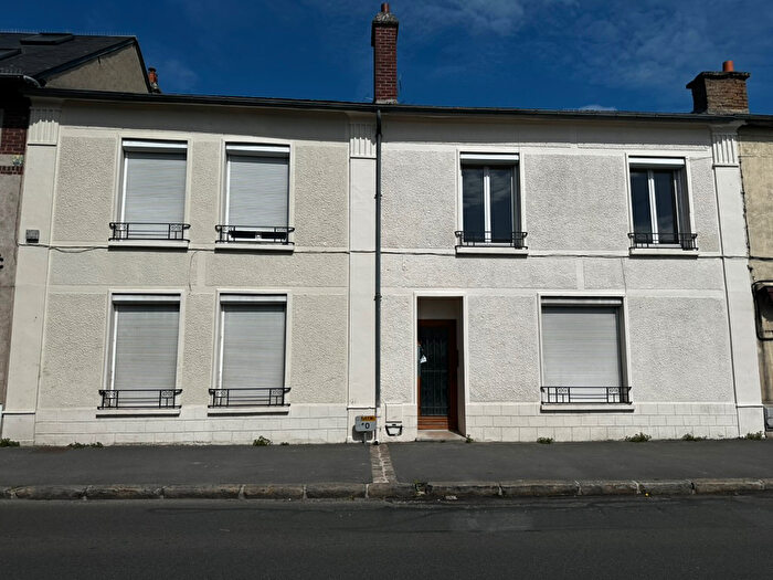 Maisons à vendre et appartements à louer - 3
