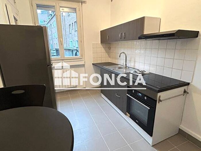 Appartement à louer - Centre-Neuf Bourg-Quesnoy-Delsaux-Musée-Cannoniers-Gare, Valenciennes - 2 pièces - 1 chambre