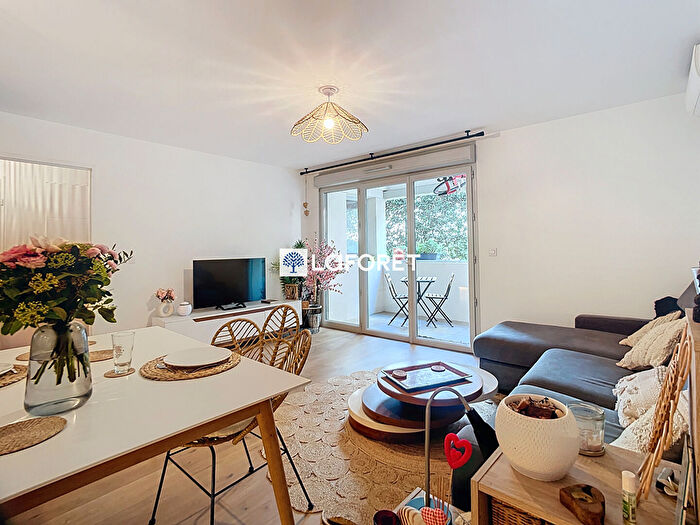 Appartement à louer - Nice, Saint-Roch - 2 pièces - 1 chambre