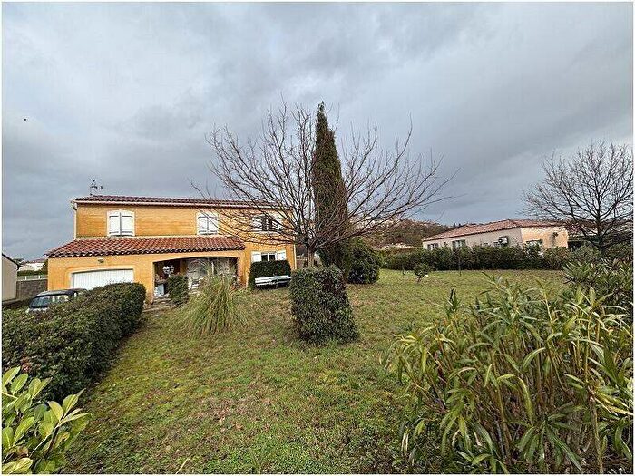 Maison à louer - Vézénobres - 5 pièces - 3 chambres