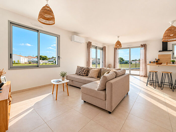 Maison 4 pièces à Semussac, à vendre