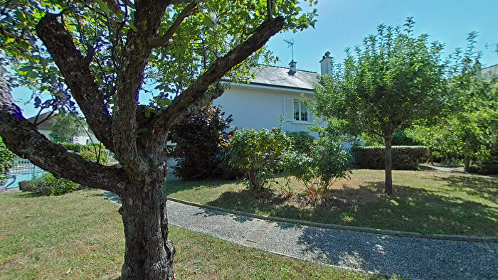 Chambray-lès-Tours - Maison 6 pièces à vendre