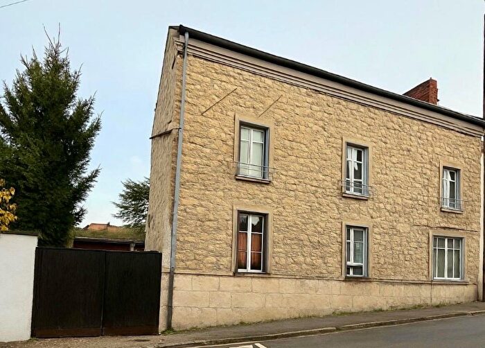 Maison à vendre - Viarmes - 5 pièces - 4 chambres