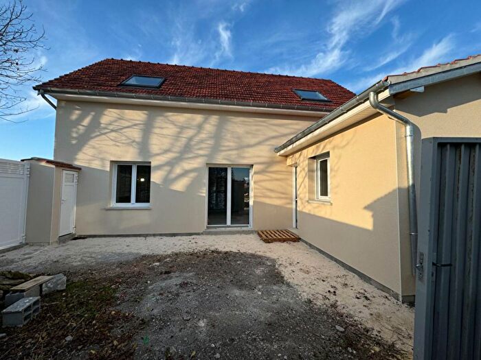 Maison à vendre - Saint-Clair-sur-Epte - 5 pièces - 3 chambres