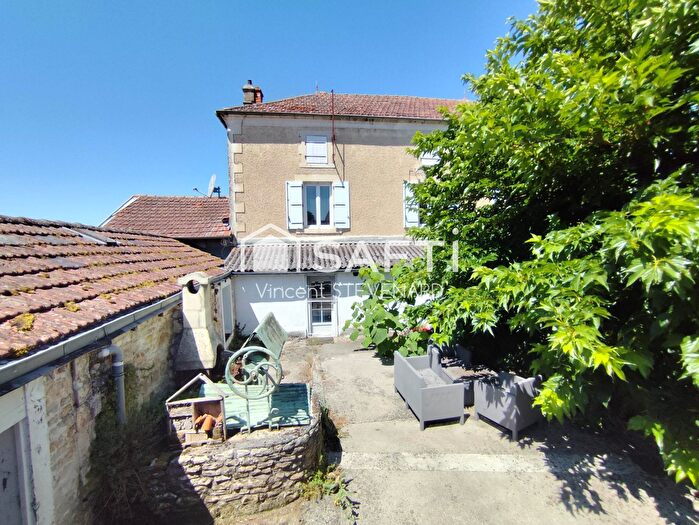 Maison à vendre - Charmé - 6 pièces - 4 chambres