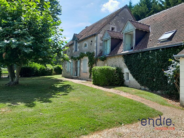 Maison à vendre - Verneuil-sur-Indre - 8 pièces - 6 chambres