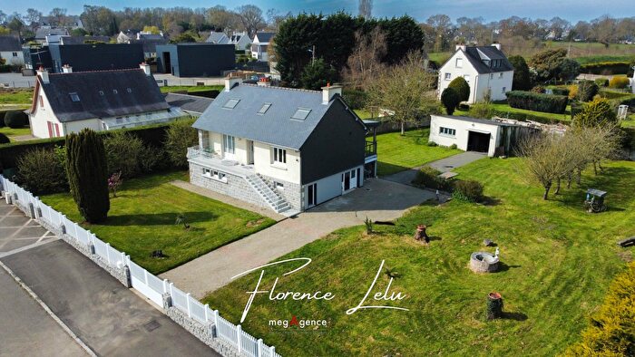 Maison à vendre - Lanvollon - 8 pièces - 4 chambres