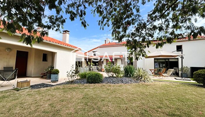 Les Herbiers, Pont de la Roche : Maison 7 pièces à vendre