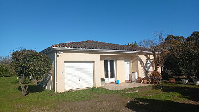 Maison à louer - Muret, Peyramond - 4 pièces - 3 chambres