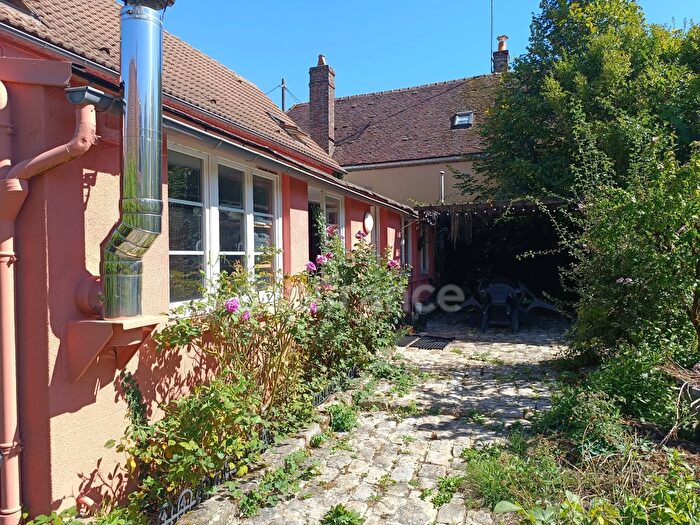 Maison 4 pièces à Arces-Dilo, à vendre