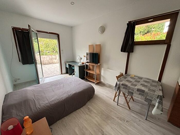 Périgueux, Haut-Périgueux, Pompidou Hôpital : Appartement 1 pièce à louer