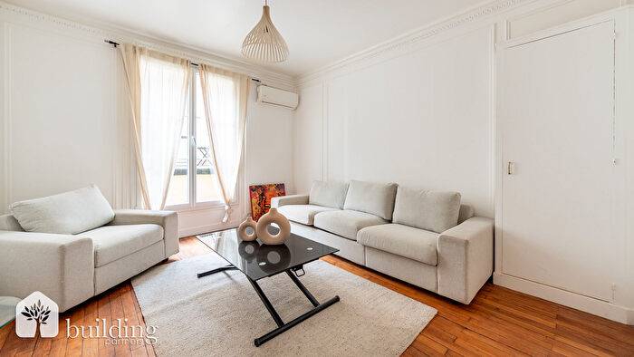 Paris 17ème, Ternes, Maillot : Appartement 1 pièce à vendre