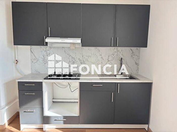 Appartement à louer - Ville-Basse, Montélimar - 4 pièces - 3 chambres