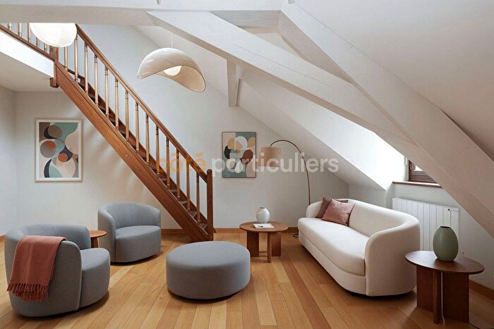 Appartement à louer - Centre, Divonne-les-Bains - 4 pièces - 3 chambres