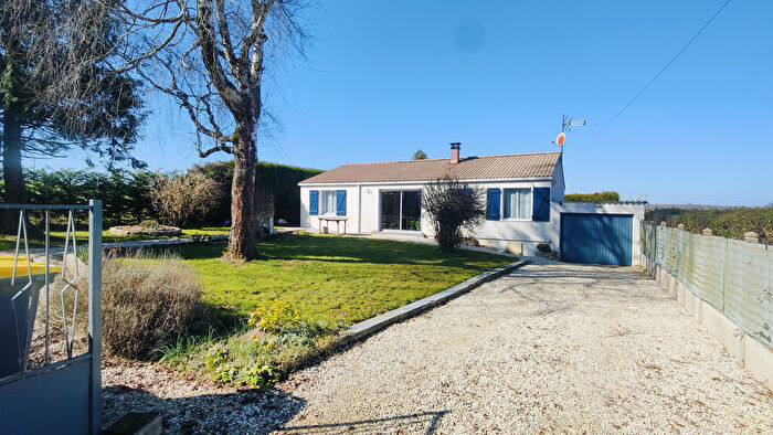 Maison 5 pièces à Villeneuve-la-Lionne, à vendre