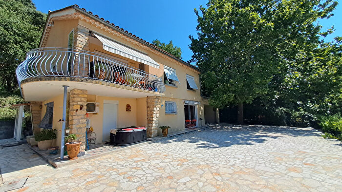 Maison 6 pièces à Bollène, Périphérie, à vendre