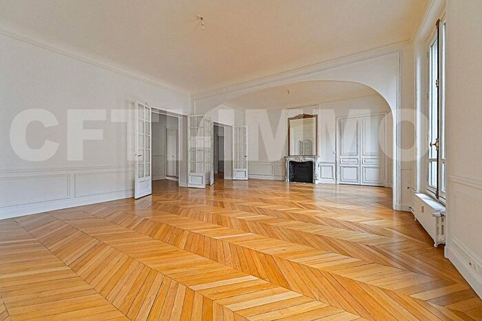 Appartement à louer - Courcelles-Wagram, Paris ème arrondissement - 6 pièces - 4 chambres
