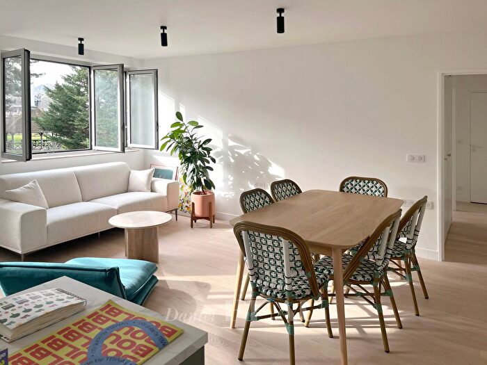 Appartement à louer - Boulogne-Billancourt, Silly, Gallieni - 4 pièces - 3 chambres