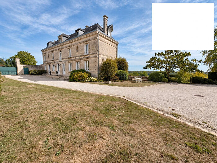 Maison 11 pièces à vendre à Clamecy