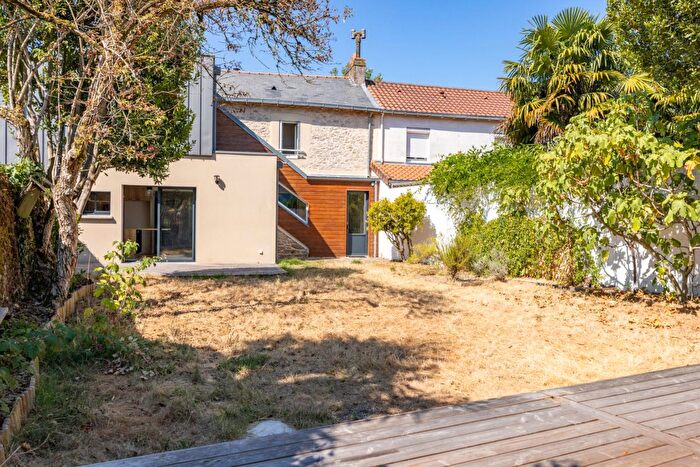 Nantes, Zola, Dervallières : Maison 6 pièces à vendre