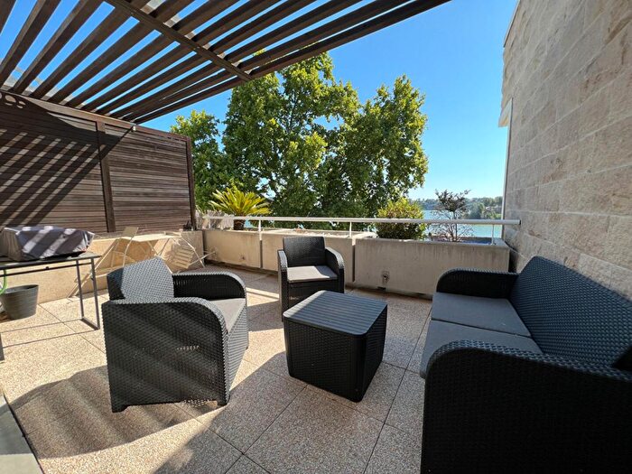 Appartement à louer - Istres, Etang - 3 pièces - 2 chambres