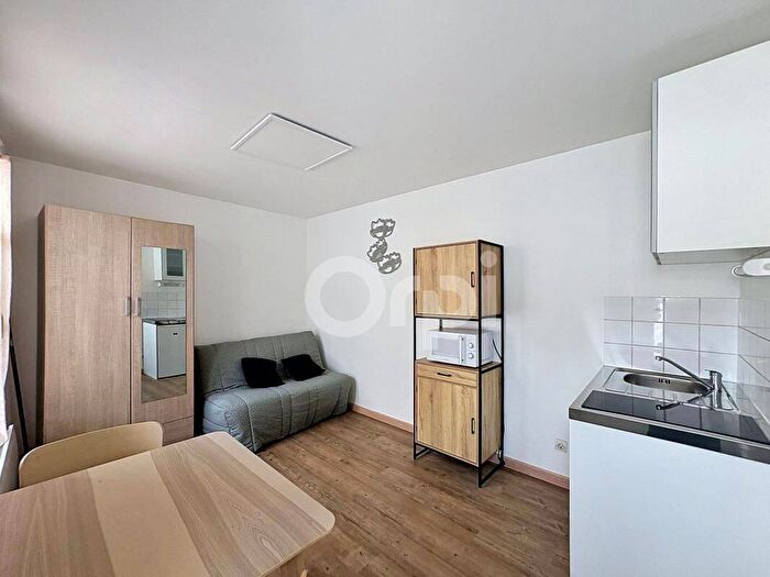 Centre-Faubourgs Sud, Chaumont : Appartement 1 pièce à louer