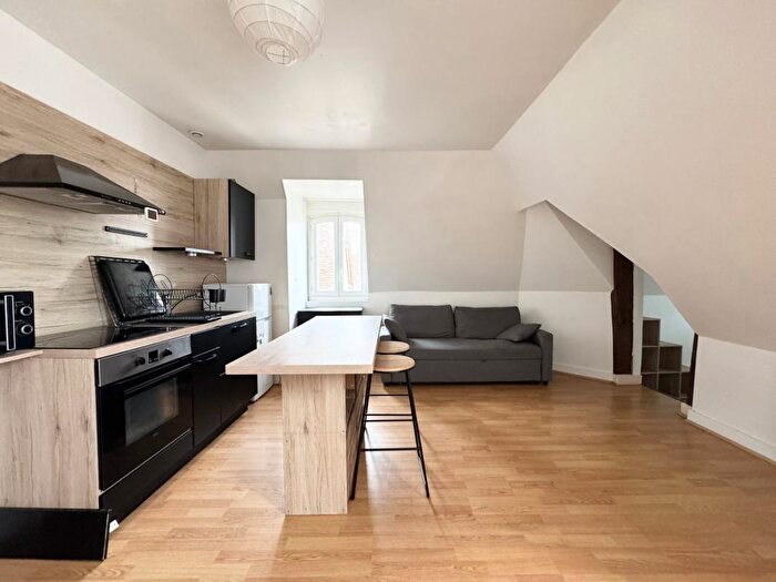 Appartement à vendre - Chartres, Centre-ville - 2 pièces - 1 chambre