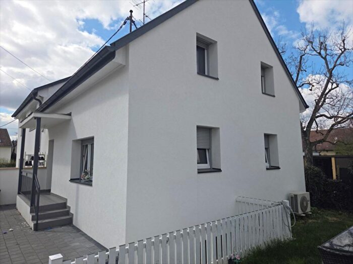 Saint-Louis : Maison 4 pièces à louer