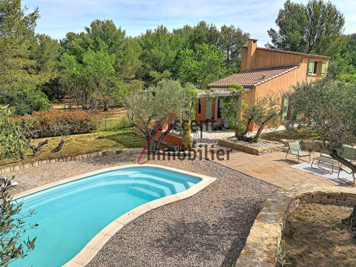 Cuges-les-Pins : Maison 6 pièces à vendre