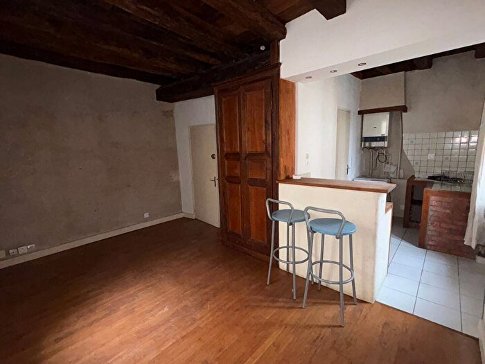 Appartement à louer - Colbert-Chaussade, Nevers - 1 pièce