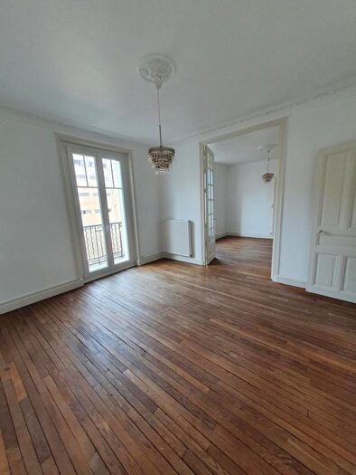 Appartement 4 pièces à louer à Nancy, Ville vieille, Léopold