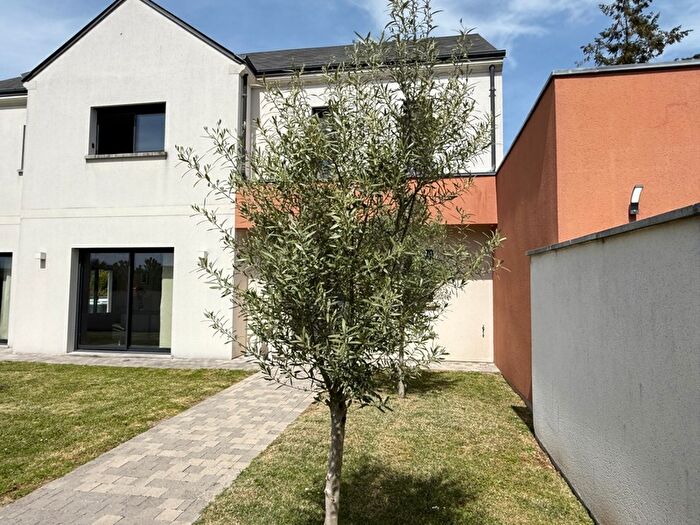Maison à vendre - Ingré - 8 pièces - 5 chambres
