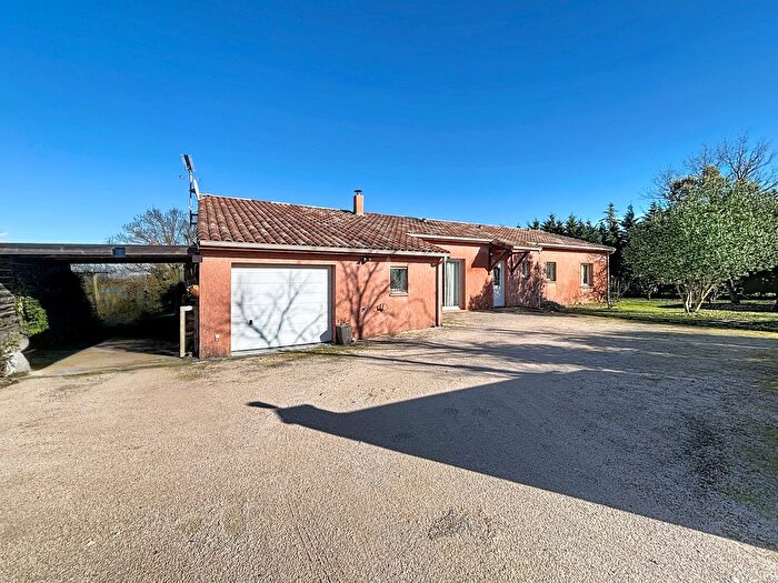 Maison à vendre - Saint-Vincent-de-Salers - 5 pièces - 3 chambres