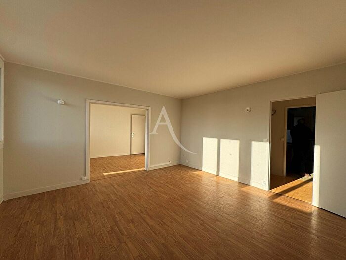 Appartement à louer - Croix Saint Loup-Saint Nicolas, Meaux - 4 pièces - 3 chambres