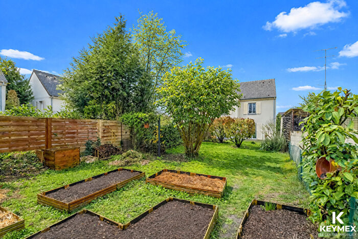 Maison à vendre - Bruyères-sur-Oise - 5 pièces - 3 chambres