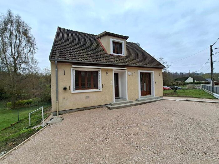 Maison à louer - Pierrefonds - 4 pièces - 3 chambres