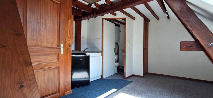 Appartement 1 pièce à Jardins des Grottes, Cambrai, à louer