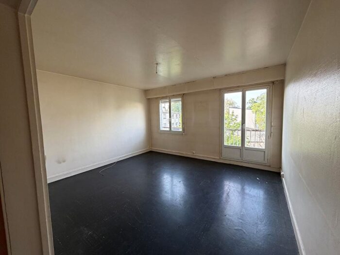 Appartement à vendre - Étampes - 4 pièces - 3 chambres