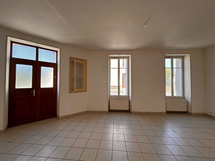 Maison à vendre - Saint-Gaultier - 6 pièces - 5 chambres
