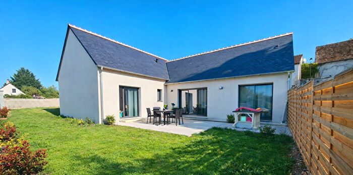 Maison à vendre - Dierre - 5 pièces - 4 chambres