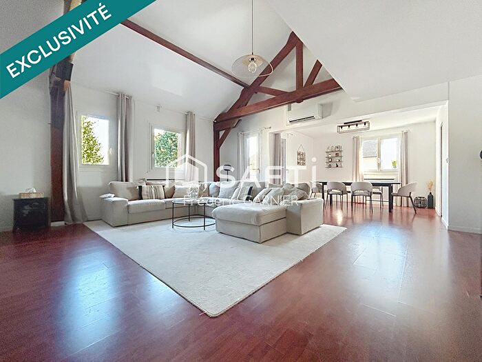 Appartement à vendre - Pontault-Combault, Centre commercial - 5 pièces - 3 chambres