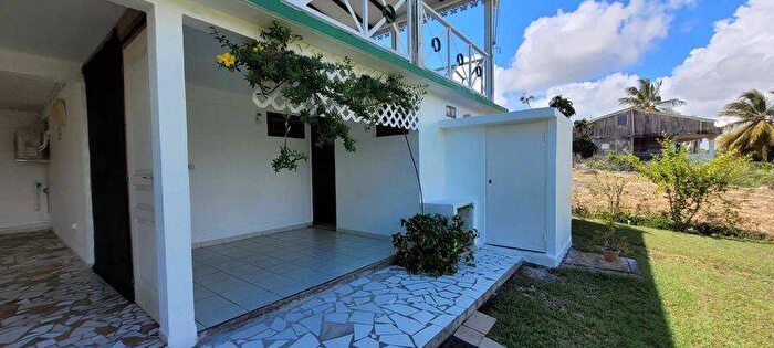 Maison à louer - Saint-François - 2 pièces - 1 chambre