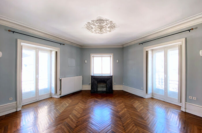 Nantes, Centre-ville - Appartement 4 pièces à louer