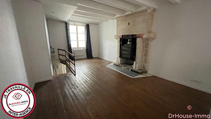 Maison 2 pièces à Coussay-les-Bois, à vendre