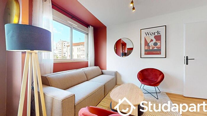 Appartement à louer - Gratte Ciel, Villeurbanne - 1 pièce - 4 chambres