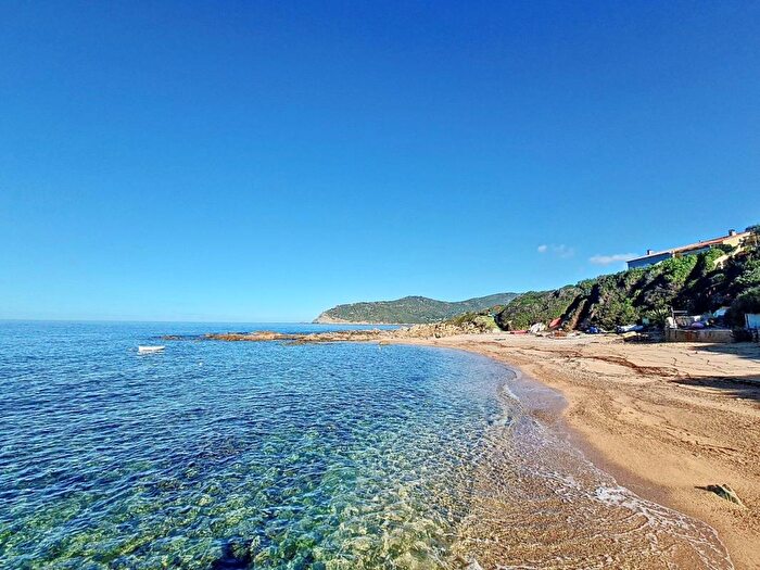 Appartement à louer - Villanova - 4 pièces - 3 chambres