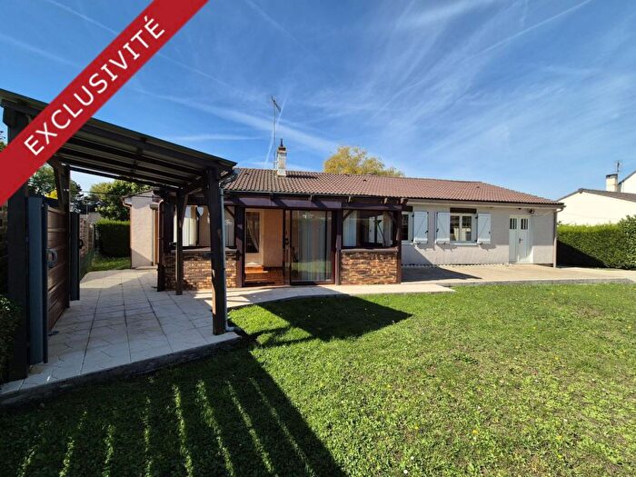 Maison à vendre - Le Châtelet-en-Brie - 6 pièces - 3 chambres