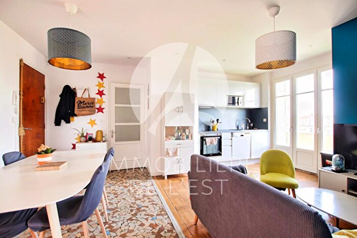 Appartement 4 pièces à Lyon 8ème, Bachut, Transvaal, à vendre